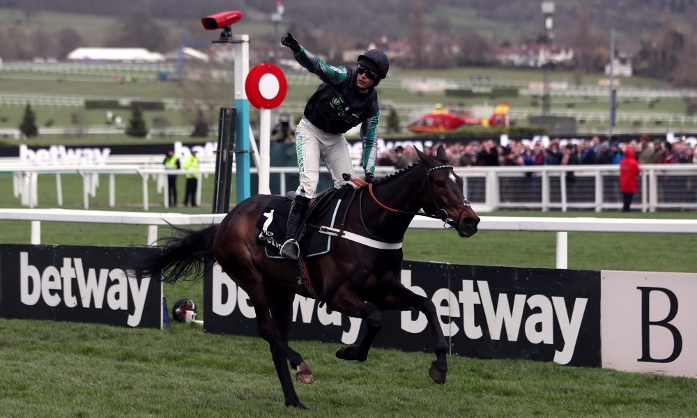 Altior returns to winning form on 'Super Saturday' at Newbury ...