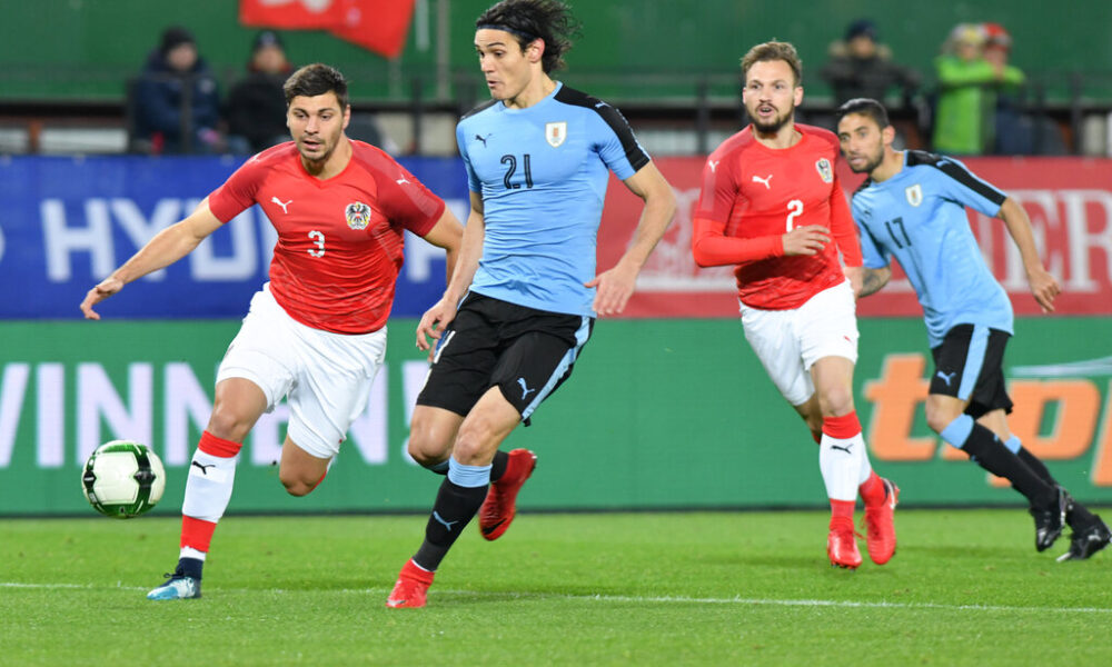 Cavani Extends Manchester United Stay - Sporting Ferret